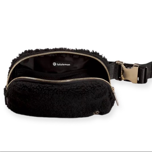 Lululemon Athletica Accessories Black Lululemon Fleece Belt Bag Poshmark